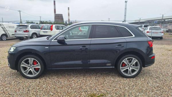 Black Audi Q5 2019 in Kaunas, with an engine capacity of 1.97 L and mileage of 196 thousand km for 24450 €, photo 8 on AUTOMOTO.COM.LV