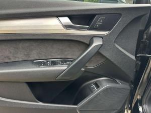 Melns Audi Q5 2019 Kauņa, ar dzinēja tilpumu 1.98 L un nobraukumu 280 tūkst. km par 18550 €, foto 16 vietnē AUTOMOTO.COM.LV