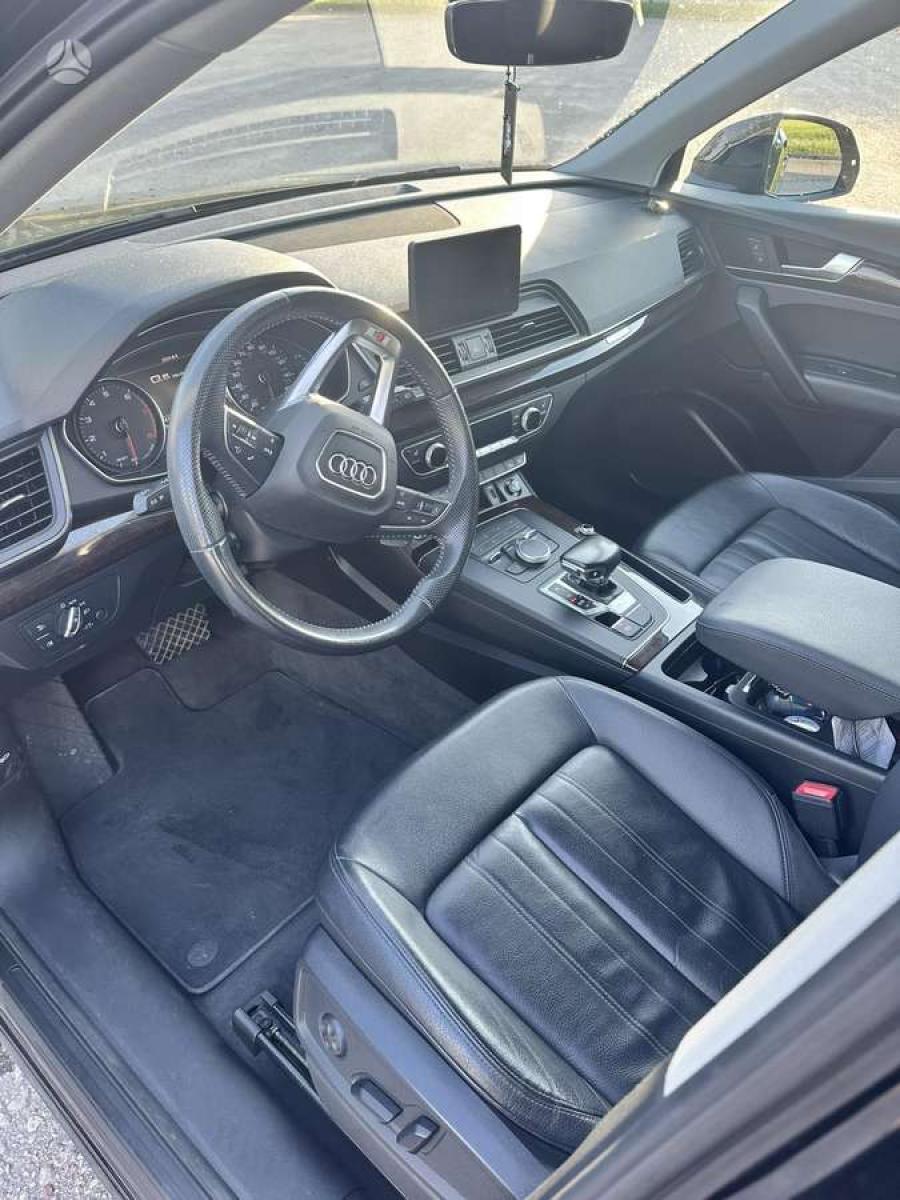 Black Audi Q5 2019 in Mazeikiai, with an engine capacity of 1.98 L and mileage of 140 thousand km for 22000 €, photo 9 on AUTOMOTO.COM.LV