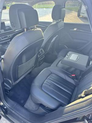 Black Audi Q5 2019 in Mazeikiai, with an engine capacity of 1.98 L and mileage of 140 thousand km for 22000 €, photo 13 on AUTOMOTO.COM.LV