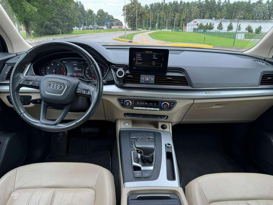 Black Audi Q5 2019 in Vilnius, with an engine capacity of 1.97 L and mileage of 124 thousand km for 23350 €, photo 11 on AUTOMOTO.COM.LV