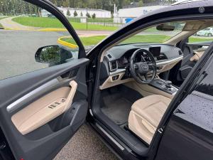 Black Audi Q5 2019 in Vilnius, with an engine capacity of 1.97 L and mileage of 124 thousand km for 23350 €, photo 14 on AUTOMOTO.COM.LV