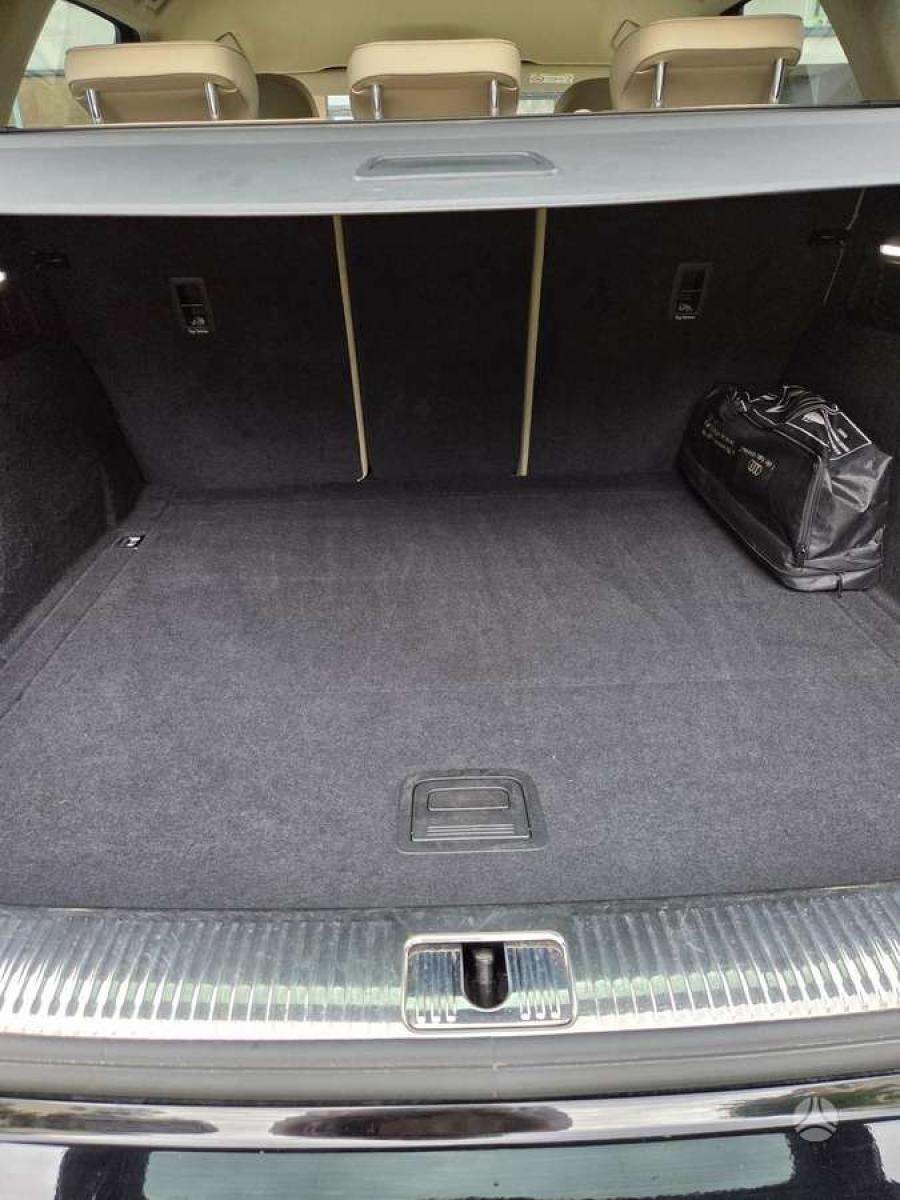 Black Audi Q5 2019 in Vilnius, with an engine capacity of 1.97 L and mileage of 124 thousand km for 23350 €, photo 15 on AUTOMOTO.COM.LV