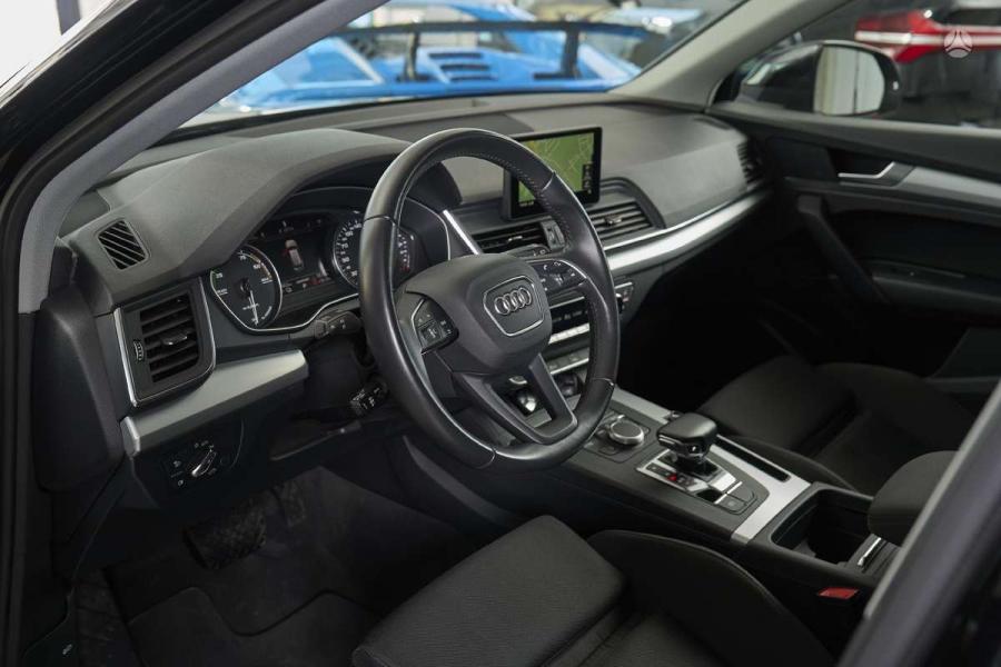 Black Audi Q5 2020 in Kaunas, with an engine capacity of 0.00 L and mileage of 56 thousand km for 28450 €, photo 22 on AUTOMOTO.COM.LV