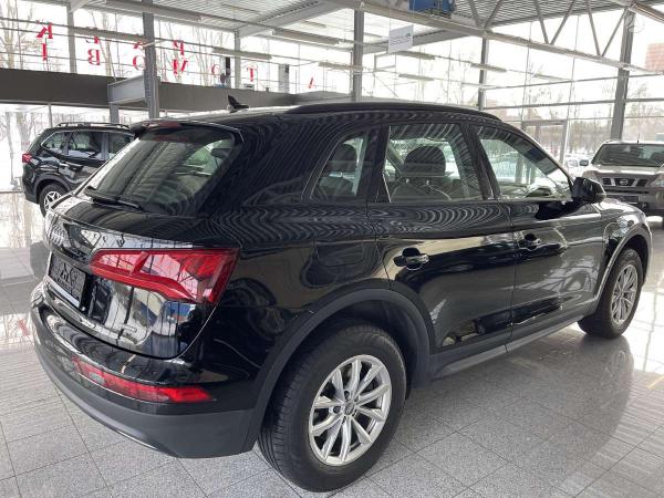 Melns Audi Q5 2020 Klaipėda, ar dzinēja tilpumu 1.98 L un nobraukumu 116 tūkst. km par 24956 €, foto 3 vietnē AUTOMOTO.COM.LV