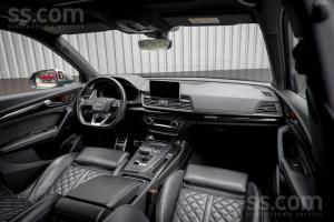 Black Audi Q5 2020 in Tukums, with an engine capacity of 3.00 L and mileage of 226 thousand km for 29500 €, photo 8 on AUTOMOTO.COM.LV
