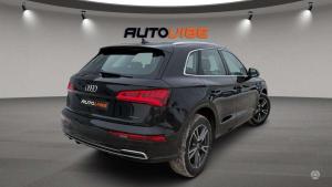 Melns Audi Q5 2020 Viļņa, ar dzinēja tilpumu 2.00 L un nobraukumu 139 tūkst. km par 27333 €, foto 4 vietnē AUTOMOTO.COM.LV