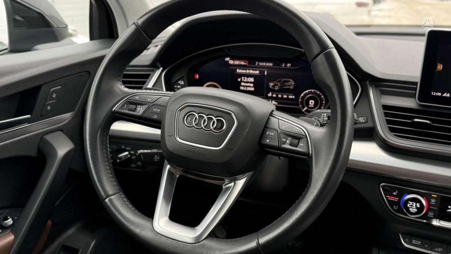 Melns Audi Q5 2020 Viļņa, ar dzinēja tilpumu 2.00 L un nobraukumu 139 tūkst. km par 27333 €, foto 11 vietnē AUTOMOTO.COM.LV