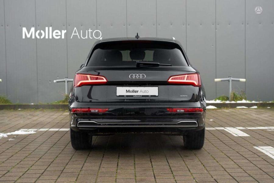 Melns Audi Q5 2020 Viļņa, ar dzinēja tilpumu 2.00 L un nobraukumu 127 tūkst. km par 30700 €, foto 5 vietnē AUTOMOTO.COM.LV
