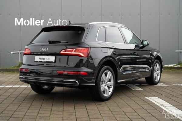 Black Audi Q5 2020 in Vilnius, with an engine capacity of 2.00 L and mileage of 127 thousand km for 30700 €, photo 6 on AUTOMOTO.COM.LV