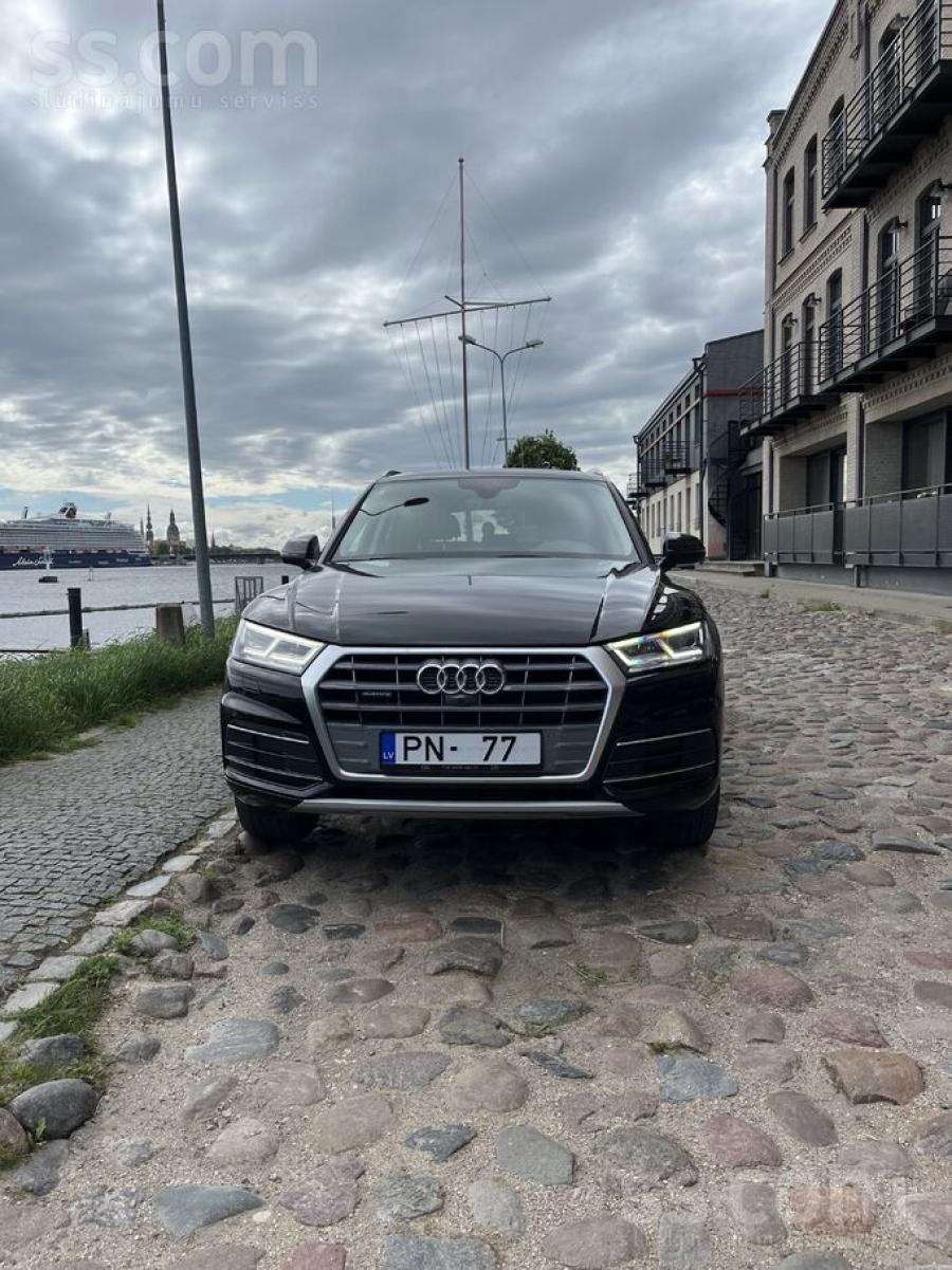 Black Audi Q5 2020 in Riga, with an engine capacity of 2.00 L and mileage of 83 thousand km for 26250 €, photo 1 on AUTOMOTO.COM.LV