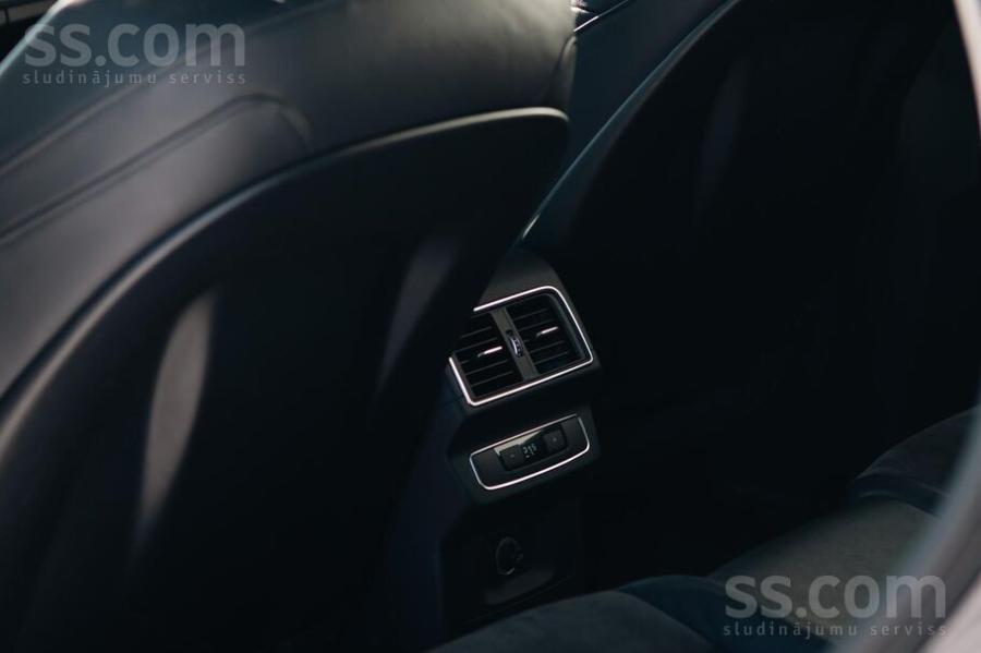 Black Audi Q5 2020 in Cesis, with an engine capacity of 2.00 L and mileage of 215 thousand km for 24900 €, photo 21 on AUTOMOTO.COM.LV