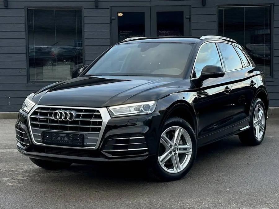Black Audi Q5 2020 in Jelgava, with an engine capacity of 2.00 L and mileage of 170 thousand km for 24900 €, photo 4 on AUTOMOTO.COM.LV