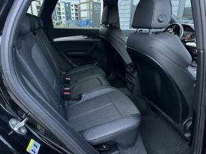 Black Audi Q5 2020 in Jelgava, with an engine capacity of 2.00 L and mileage of 170 thousand km for 24900 €, photo 12 on AUTOMOTO.COM.LV