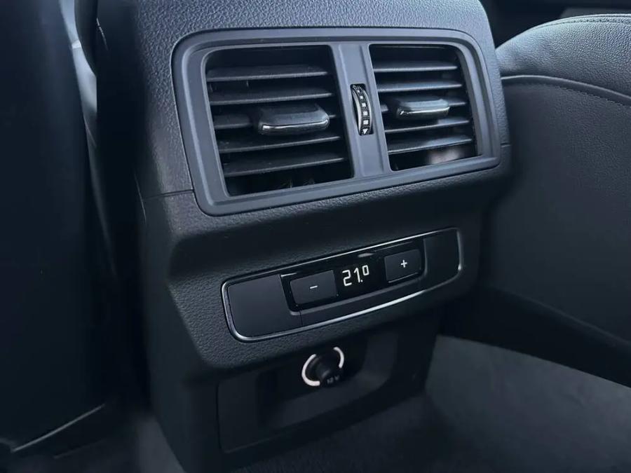 Black Audi Q5 2020 in Jelgava, with an engine capacity of 2.00 L and mileage of 170 thousand km for 24900 €, photo 13 on AUTOMOTO.COM.LV