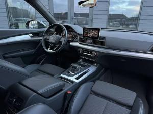 Black Audi Q5 2020 in Jelgava, with an engine capacity of 2.00 L and mileage of 170 thousand km for 24900 €, photo 16 on AUTOMOTO.COM.LV