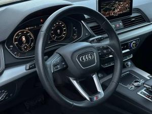 Black Audi Q5 2020 in Jelgava, with an engine capacity of 2.00 L and mileage of 170 thousand km for 24900 €, photo 20 on AUTOMOTO.COM.LV