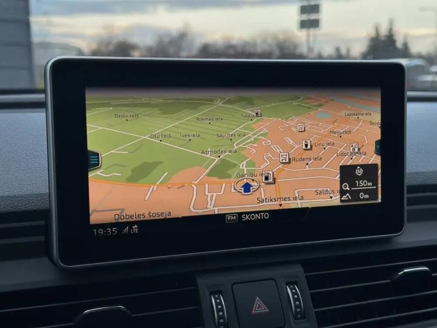 Black Audi Q5 2020 in Jelgava, with an engine capacity of 2.00 L and mileage of 170 thousand km for 24900 €, photo 34 on AUTOMOTO.COM.LV