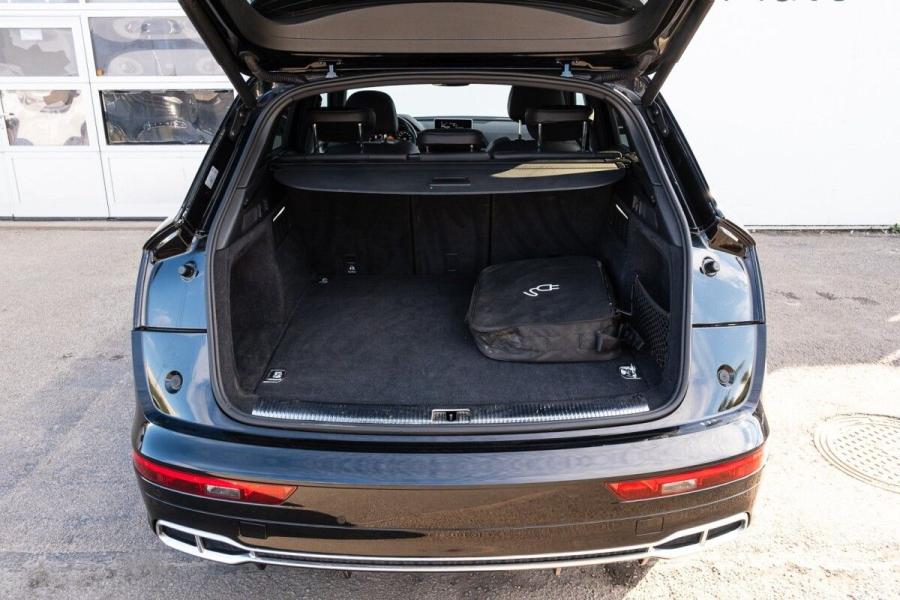 Melns Audi Q5 2020 Rīga, ar dzinēja tilpumu 2.00 L un nobraukumu 150 tūkst. km par 29500 €, foto 9 vietnē AUTOMOTO.COM.LV