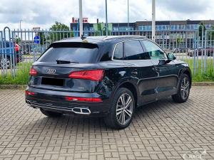 Black Audi Q5 2020 in Klaipeda, with an engine capacity of 1.98 L and mileage of 71 thousand km for 26500 €, photo 4 on AUTOMOTO.COM.LV