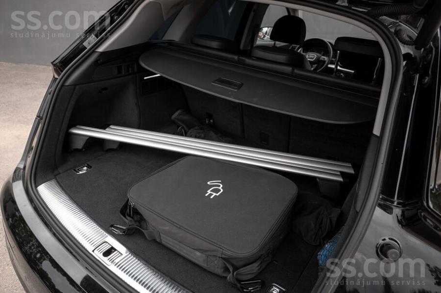 Melns Audi Q5 2020 Jelgava, ar dzinēja tilpumu 2.00 L un nobraukumu 173 tūkst. km par 22500 €, foto 15 vietnē AUTOMOTO.COM.LV