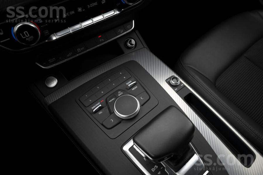 Melns Audi Q5 2020 Jelgava, ar dzinēja tilpumu 2.00 L un nobraukumu 173 tūkst. km par 22500 €, foto 23 vietnē AUTOMOTO.COM.LV