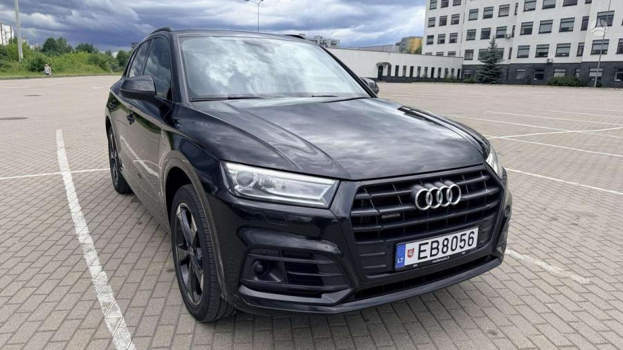 Black Audi Q5 2020 in Vilnius, with an engine capacity of 1.98 L and mileage of 217 thousand km for 22500 €, photo 4 on AUTOMOTO.COM.LV