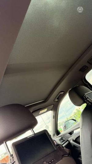 Black Audi Q5 2020 in Vilnius, with an engine capacity of 1.98 L and mileage of 217 thousand km for 22500 €, photo 14 on AUTOMOTO.COM.LV
