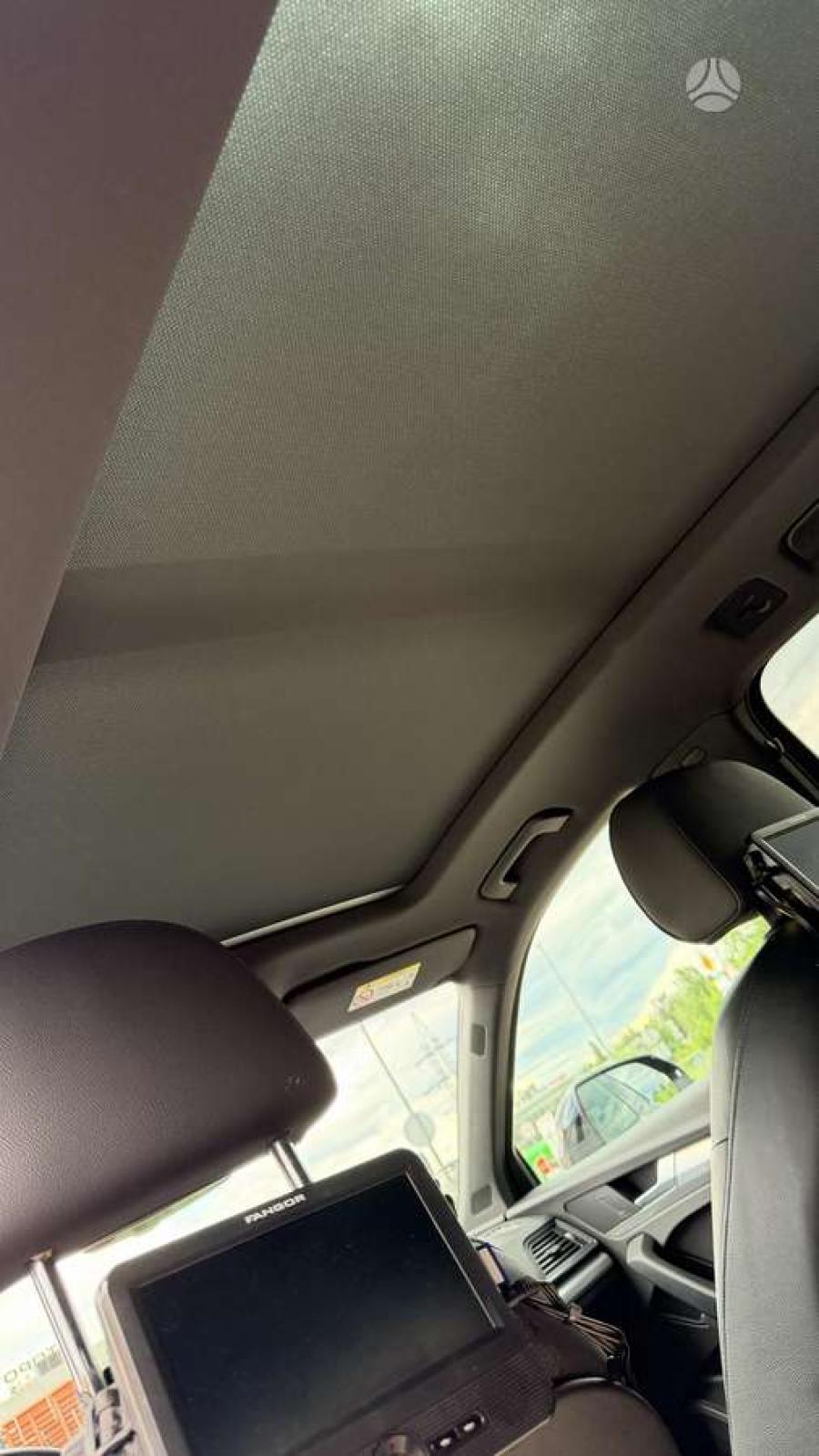 Black Audi Q5 2020 in Vilnius, with an engine capacity of 1.98 L and mileage of 217 thousand km for 22500 €, photo 14 on AUTOMOTO.COM.LV