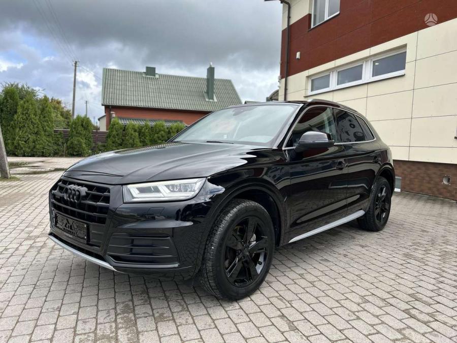 Black Audi Q5 2020 in Kretinga, with an engine capacity of 2.00 L and mileage of 101 thousand km for 21200 €, photo 5 on AUTOMOTO.COM.LV