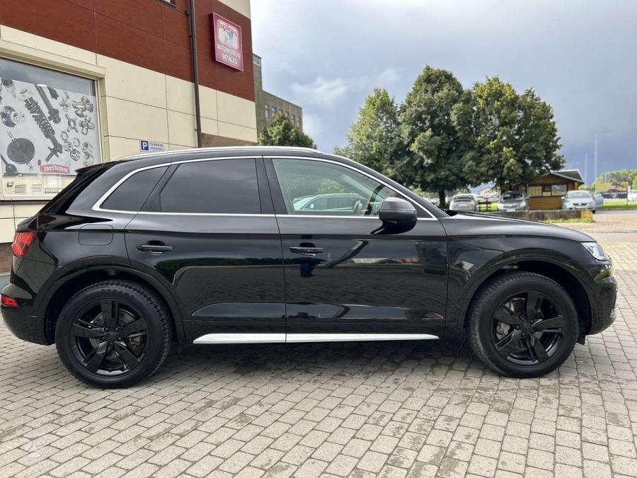 Black Audi Q5 2020 in Kretinga, with an engine capacity of 2.00 L and mileage of 101 thousand km for 21200 €, photo 7 on AUTOMOTO.COM.LV