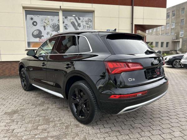 Black Audi Q5 2020 in Kretinga, with an engine capacity of 2.00 L and mileage of 101 thousand km for 21200 €, photo 8 on AUTOMOTO.COM.LV