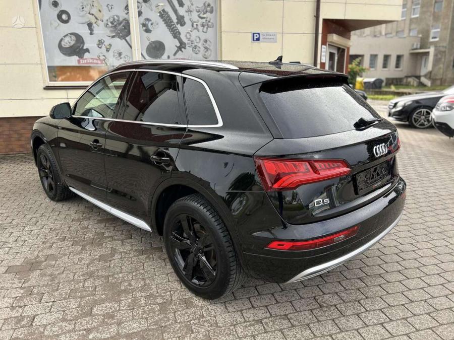 Black Audi Q5 2020 in Kretinga, with an engine capacity of 2.00 L and mileage of 101 thousand km for 21200 €, photo 9 on AUTOMOTO.COM.LV