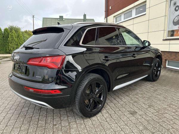 Black Audi Q5 2020 in Kretinga, with an engine capacity of 2.00 L and mileage of 101 thousand km for 21200 €, photo 11 on AUTOMOTO.COM.LV