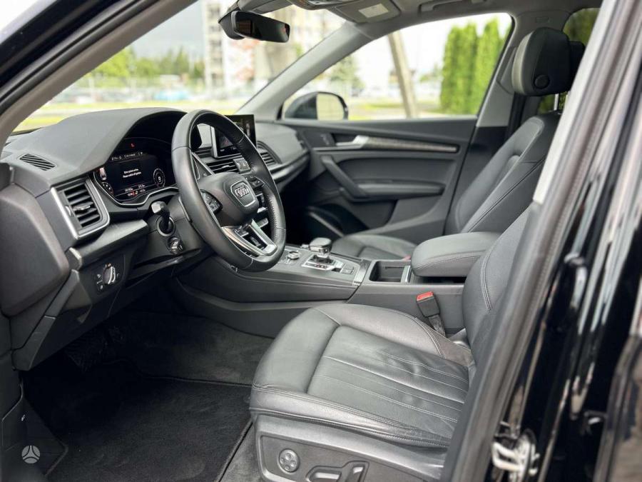 Black Audi Q5 2020 in Kretinga, with an engine capacity of 2.00 L and mileage of 101 thousand km for 21200 €, photo 14 on AUTOMOTO.COM.LV