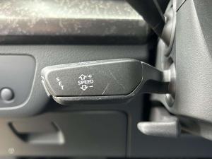 Black Audi Q5 2020 in Kretinga, with an engine capacity of 2.00 L and mileage of 101 thousand km for 21200 €, photo 34 on AUTOMOTO.COM.LV