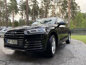 Black Audi Q5 2020 in Riga, with an engine capacity of 2.00 L and mileage of 198 thousand km for 25800 €, photo 4 on AUTOMOTO.COM.LV