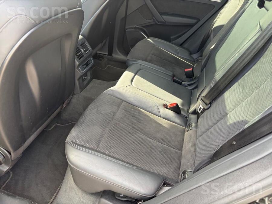 Black Audi Q5 2020 in Riga, with an engine capacity of 2.00 L and mileage of 198 thousand km for 25800 €, photo 16 on AUTOMOTO.COM.LV