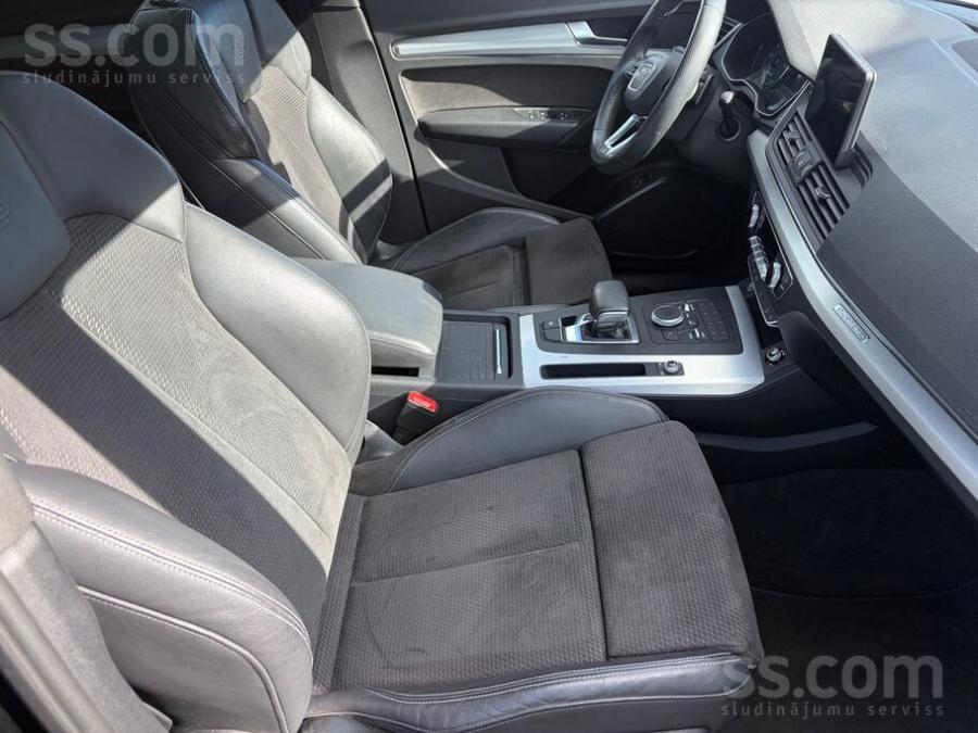 Black Audi Q5 2020 in Riga, with an engine capacity of 2.00 L and mileage of 198 thousand km for 25800 €, photo 17 on AUTOMOTO.COM.LV