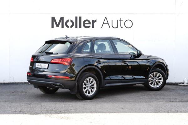 Melns Audi Q5 2020 Rīga, ar dzinēja tilpumu 2.00 L un nobraukumu 108 tūkst. km par 22850 €, foto 5 vietnē AUTOMOTO.COM.LV