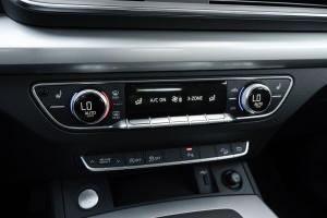 Black Audi Q5 2020 in Riga, with an engine capacity of 2.00 L and mileage of 108 thousand km for 22850 €, photo 19 on AUTOMOTO.COM.LV