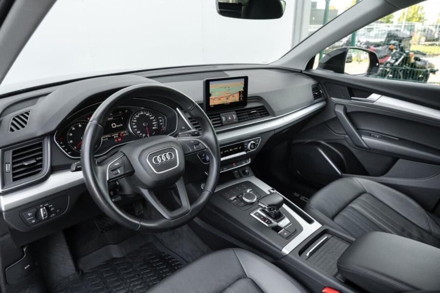 Black Audi Q5 2020 in Riga, with an engine capacity of 2.00 L and mileage of 108 thousand km for 22850 €, photo 26 on AUTOMOTO.COM.LV