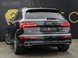 Black Audi Q5 2020 in Tukums, with an engine capacity of 2.00 L and mileage of 157 thousand km for 24990 €, photo 4 on AUTOMOTO.COM.LV