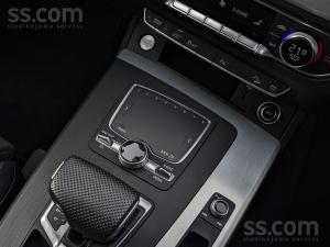 Black Audi Q5 2020 in Tukums, with an engine capacity of 2.00 L and mileage of 157 thousand km for 24990 €, photo 28 on AUTOMOTO.COM.LV