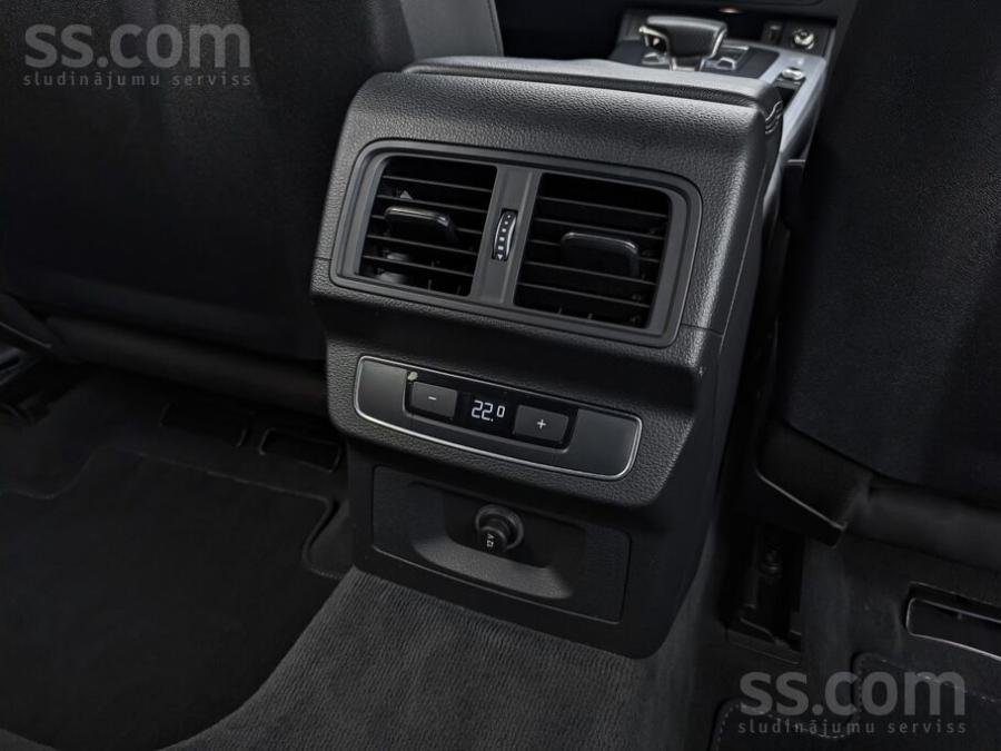 Black Audi Q5 2020 in Tukums, with an engine capacity of 2.00 L and mileage of 157 thousand km for 24990 €, photo 31 on AUTOMOTO.COM.LV