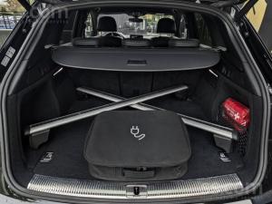 Black Audi Q5 2020 in Tukums, with an engine capacity of 2.00 L and mileage of 157 thousand km for 24990 €, photo 32 on AUTOMOTO.COM.LV