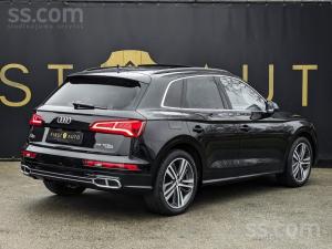 Black Audi Q5 2020 in Tukums, with an engine capacity of 2.00 L and mileage of 157 thousand km for 24990 €, photo 35 on AUTOMOTO.COM.LV