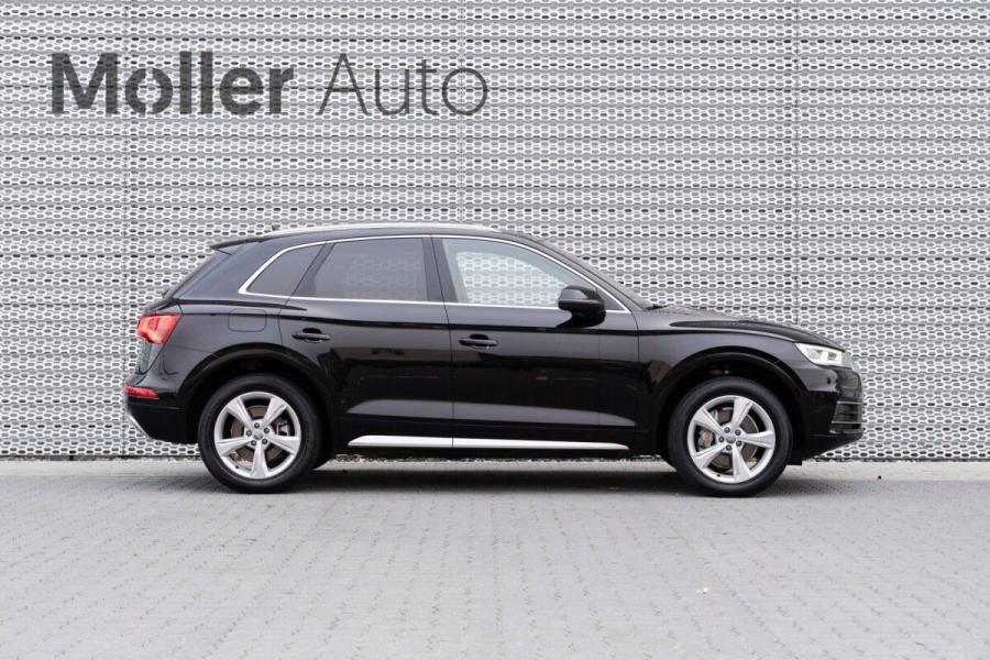 Black Audi Q5 2020 in Marupe, with an engine capacity of 2.00 L and mileage of 89 thousand km for 25900 €, photo 10 on AUTOMOTO.COM.LV
