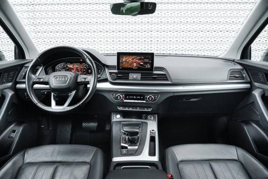Black Audi Q5 2020 in Marupe, with an engine capacity of 2.00 L and mileage of 89 thousand km for 25900 €, photo 13 on AUTOMOTO.COM.LV