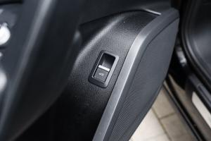 Black Audi Q5 2020 in Marupe, with an engine capacity of 2.00 L and mileage of 89 thousand km for 25900 €, photo 19 on AUTOMOTO.COM.LV